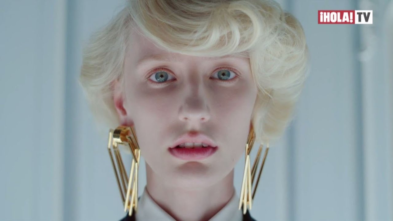 Gucci fusiona la moda y el cine recreando escenas de las películas de Stanley Kubrick | ¡HOLA! TV