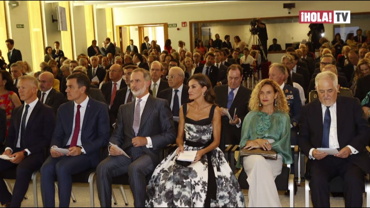 El sorprendente vestido de Letizia para inaugurar la Galería de las ...